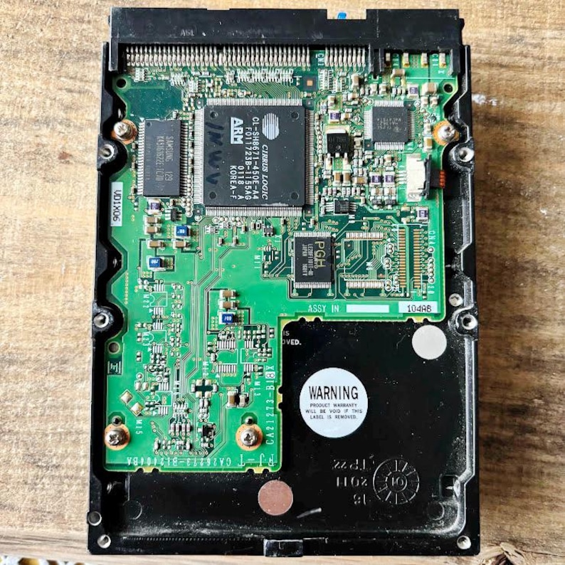 Vintage Fujitsu IDE Hard Drive MPG3307AH 2001 Desktop Computer HDD ...
