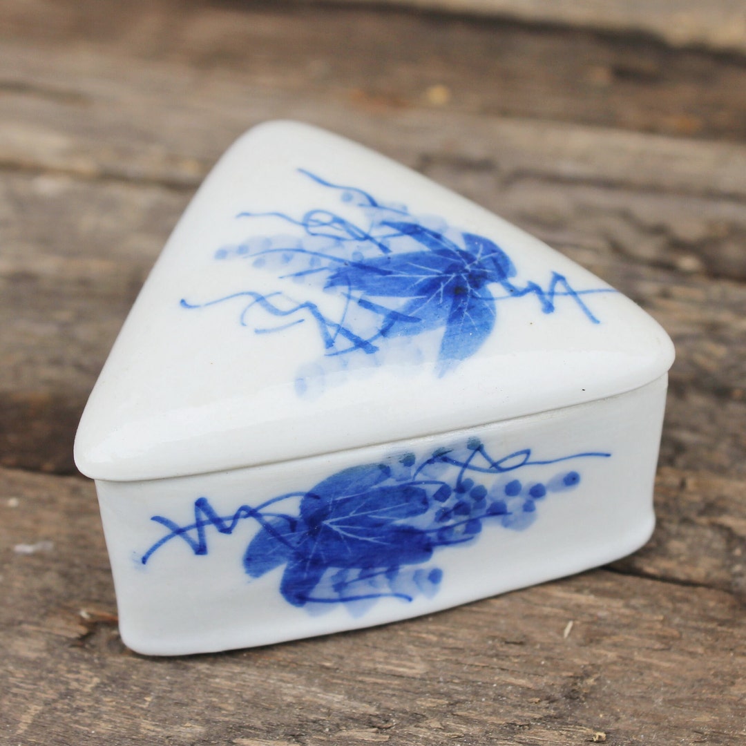 Porcelain Triangle Vintage Jewelry Box - 3 Inches- Pill Trinket Box ...