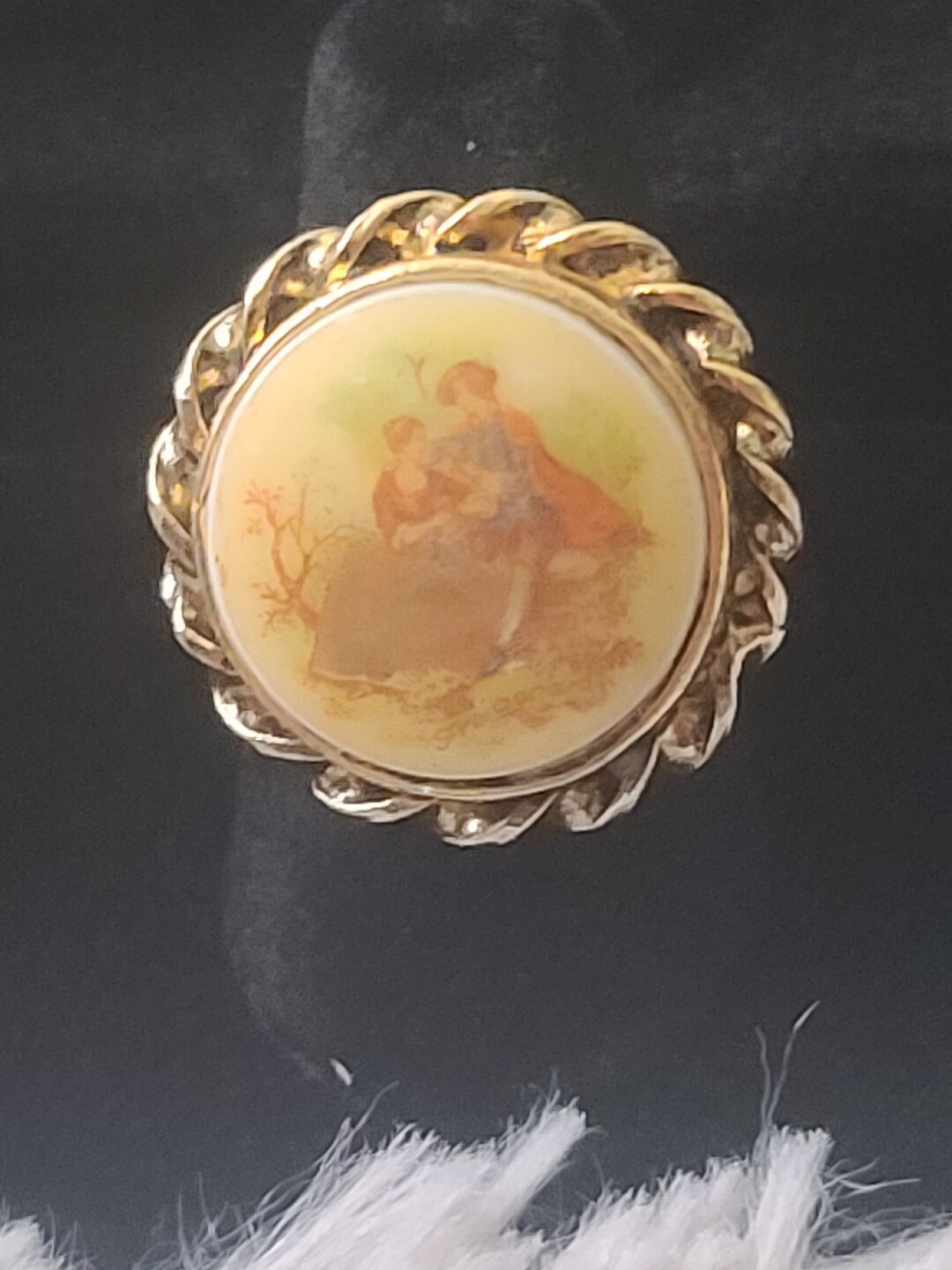 Gorgeous Vintage Victorian Cameo Style 'courting Couple' Ring ...