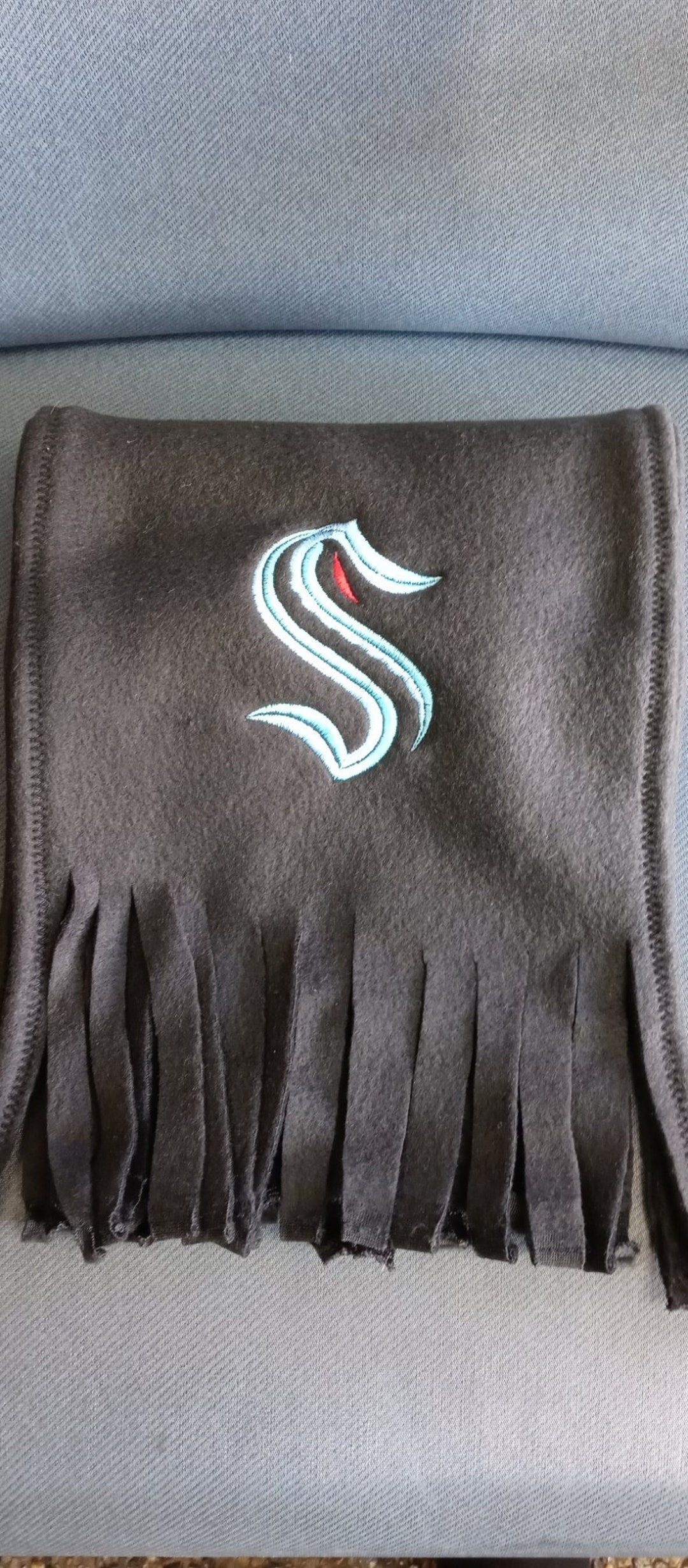 Seattle Kraken Scarf - Etsy