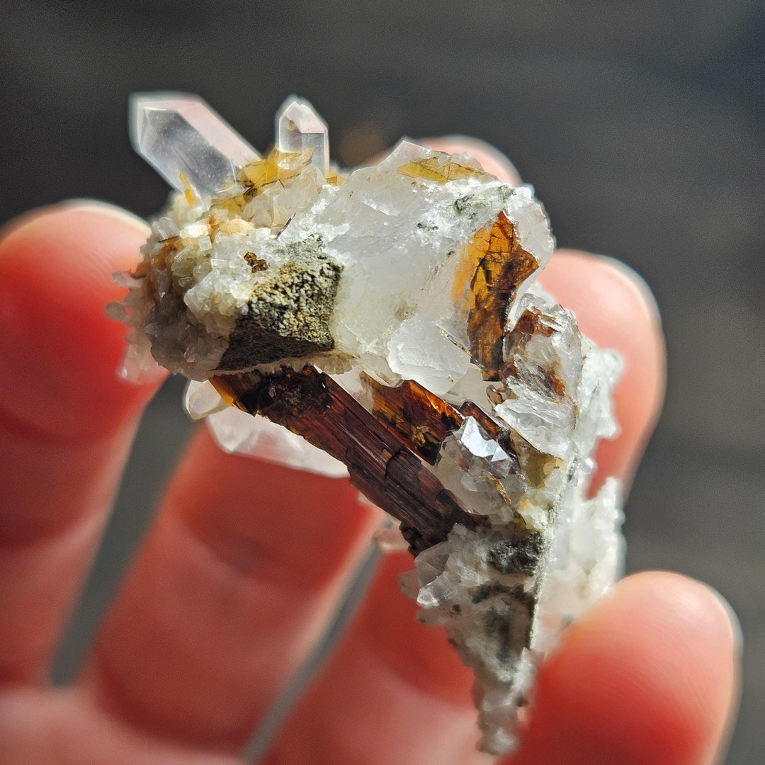 Brookite in Quartz - Brookite Crystal - Brookite Blade - Quartz Crystal ...