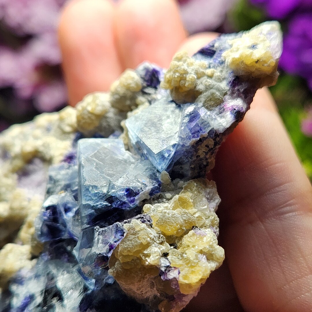 Cubic Fluorite Crystal - Purple Fluorite - Blue Fluorite - Cubic ...