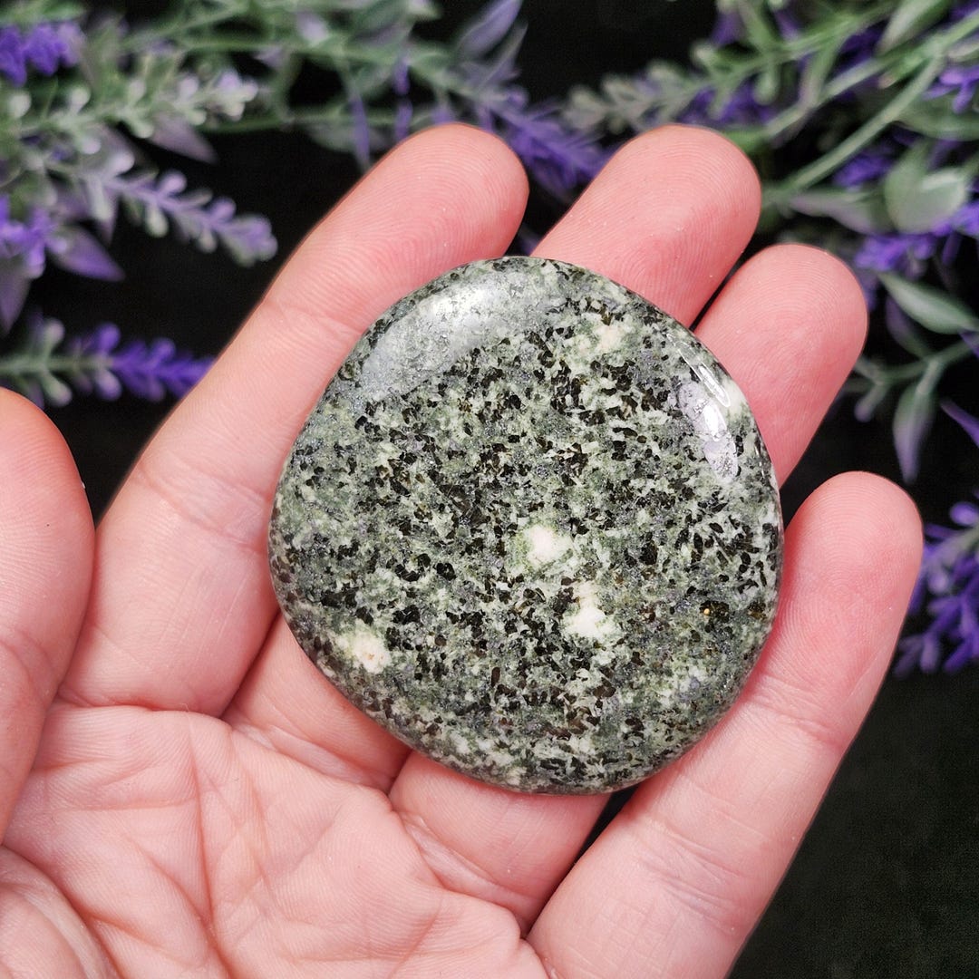 Preseli Bluestone - Preseli Bluestone Stonehenge - Preseli Blue Stone ...