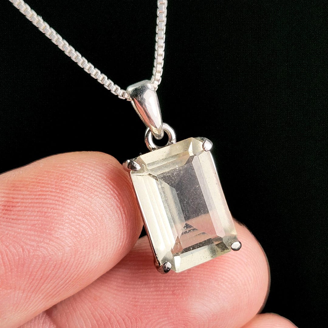 Faceted Libyan Desert Glass Pendant - Libyan Glass - Libyan Gold ...