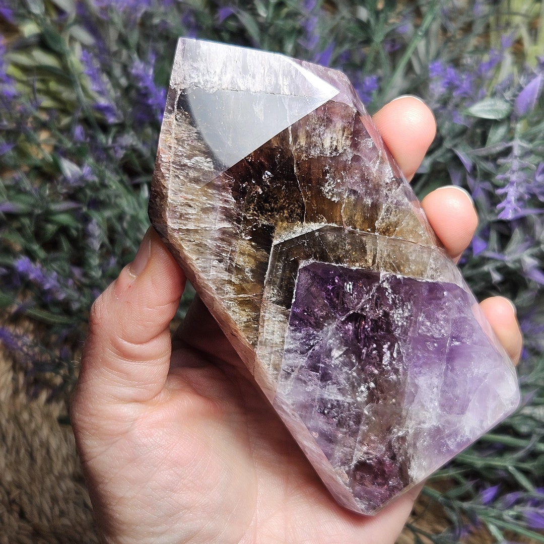 Super Seven Quartz Tower / Super Seven / Melody Stone / Cacoxenite ...