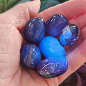 Blue Amber Specimen: UV Reactive Tumbled Stone, Polished Amber - Etsy