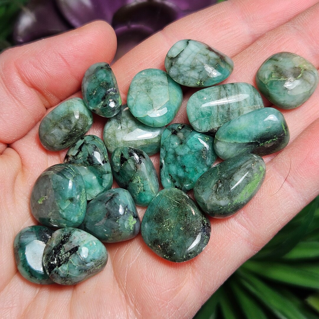 Emerald Crystal - AA Emerald Tumbled - Green Emerald - Natural Emerald ...