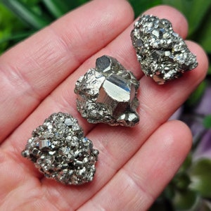 Pyrite Crystal - Pyrite Stone - Fool's Gold Raw Rock - Pyrite Crystals ...