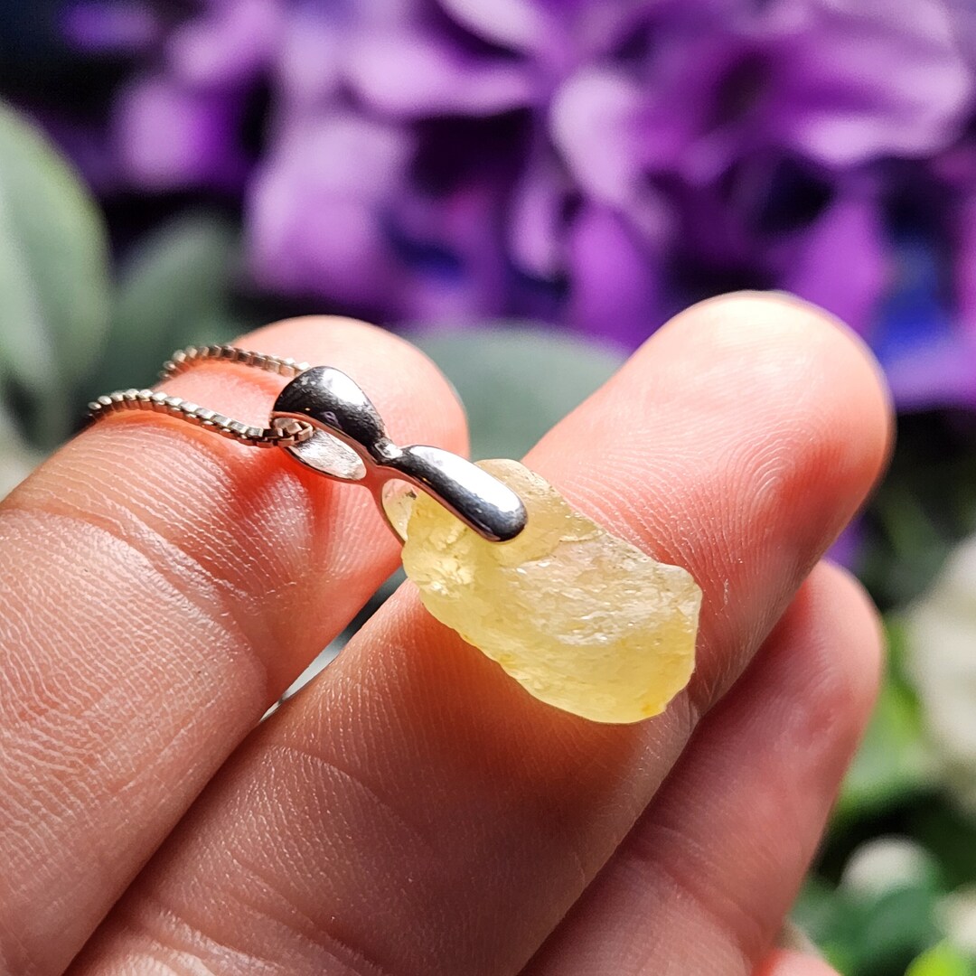 Chrysoberyl Pendant / Chrysoberyl Crystal / Rough Chrysoberyl ...