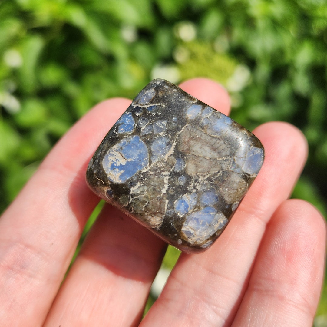 Que Sera Stone Glaucophane Que Sera Que Sera Crystal Que Sera Tumbled ...