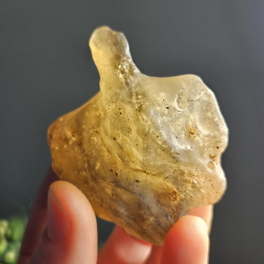 90g Libyan Desert Glass Specimen - DARK Libyan Gold Tektite - Libyan ...