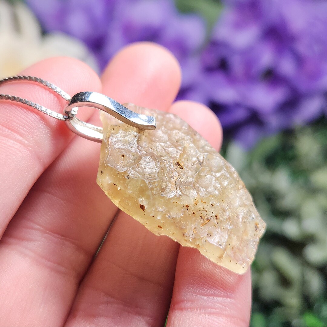 Libyan Desert Glass Pendant - Libyan Glass - Libyan Gold Tektite ...