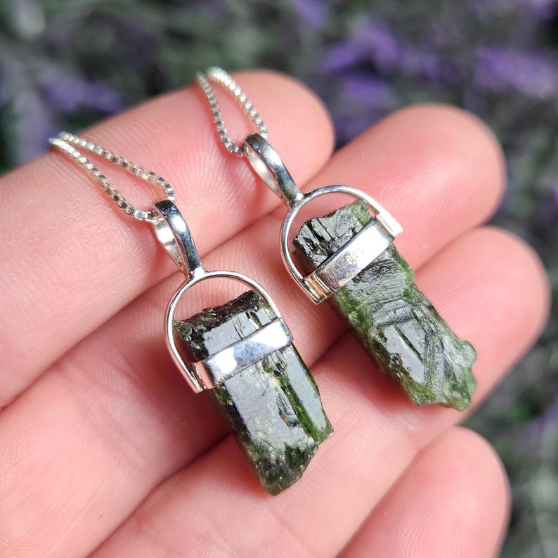 Chrome Diopside Pendant - Chrome Diopside Crystal - Chrome Diopside ...
