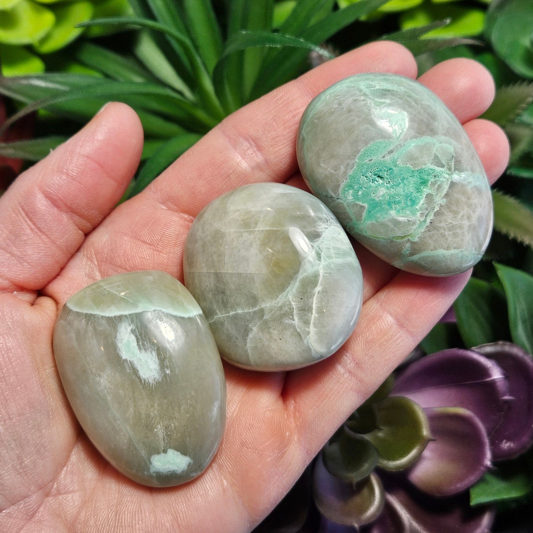 Green Moonstone Palm Stone: Garnierite Crystal - Etsy