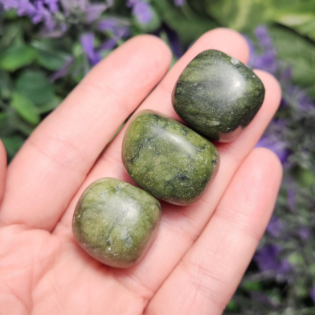 Green Jade Crystal - Green Jade - Jade Crystal - Chinese Jade - Jade ...