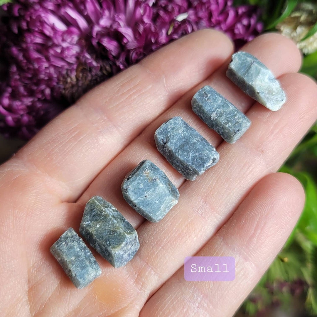 Blue Sapphire Crystal - Madagascar Sapphire - Blue Sapphire Gemstone ...