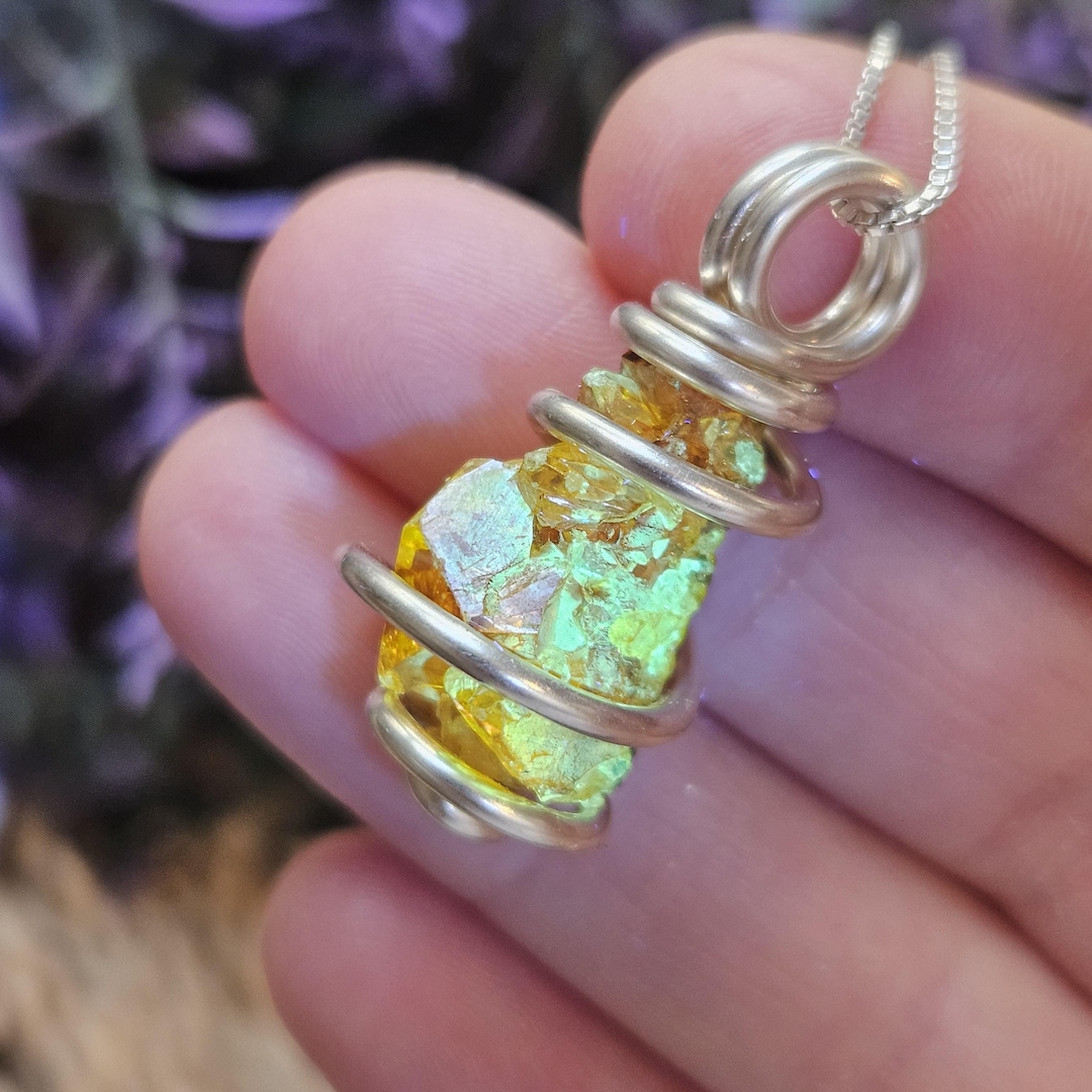 Orange Zincite Pendant UV Reactive Zincite Crystal Orange Zincite ...