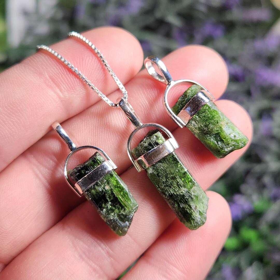 Chrome Diopside Pendant - Chrome Diopside Crystal - Chrome Diopside ...