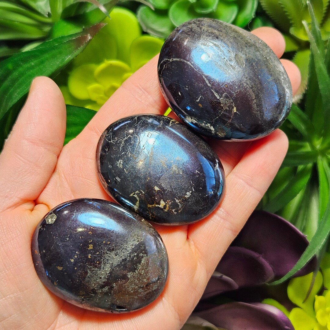 Covellite Crystal - Covellite Quartz - Palm Stone - Covellite - Natural ...