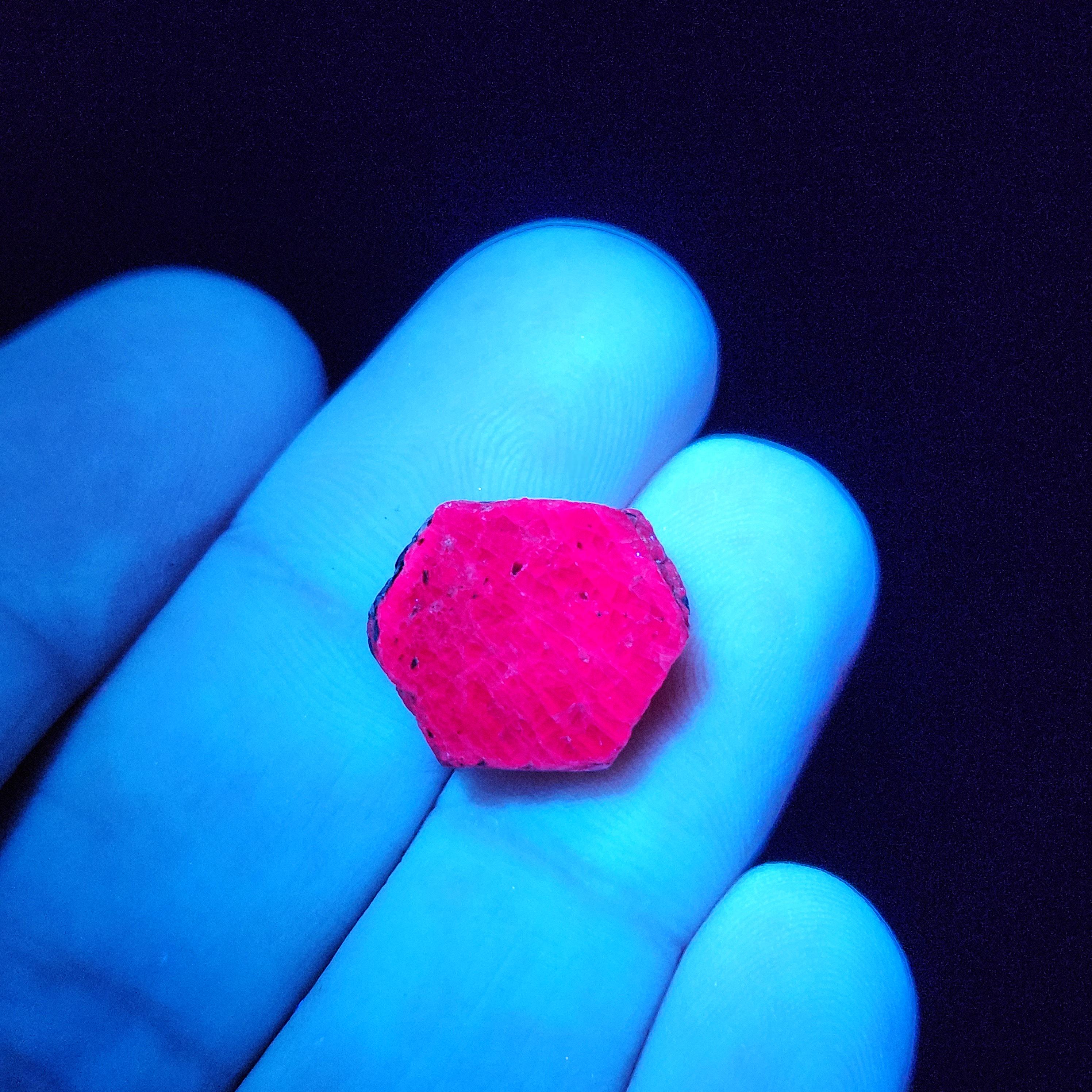 Pigeon Blood Red Ruby - UV Reactive - Red Ruby Stone - Ruby Specimen ...