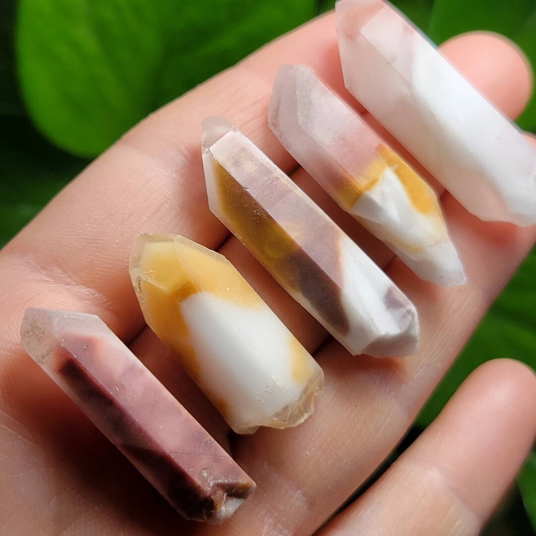 Angel Phantom Quartz / Amphibole Quartz / Angel Phantom Quartz ...