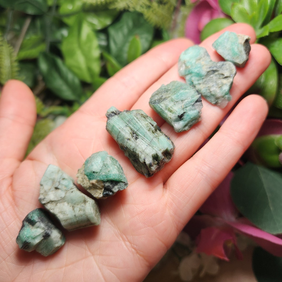 Emerald Crystal Raw Emerald Green Emerald Natural Emerald Emerald ...