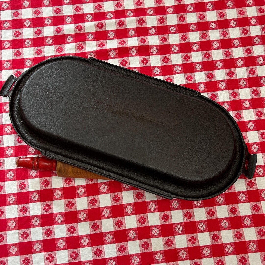 Large 1800s Antique Oval Cast Iron Griddle With Gate Mark, Raised ...