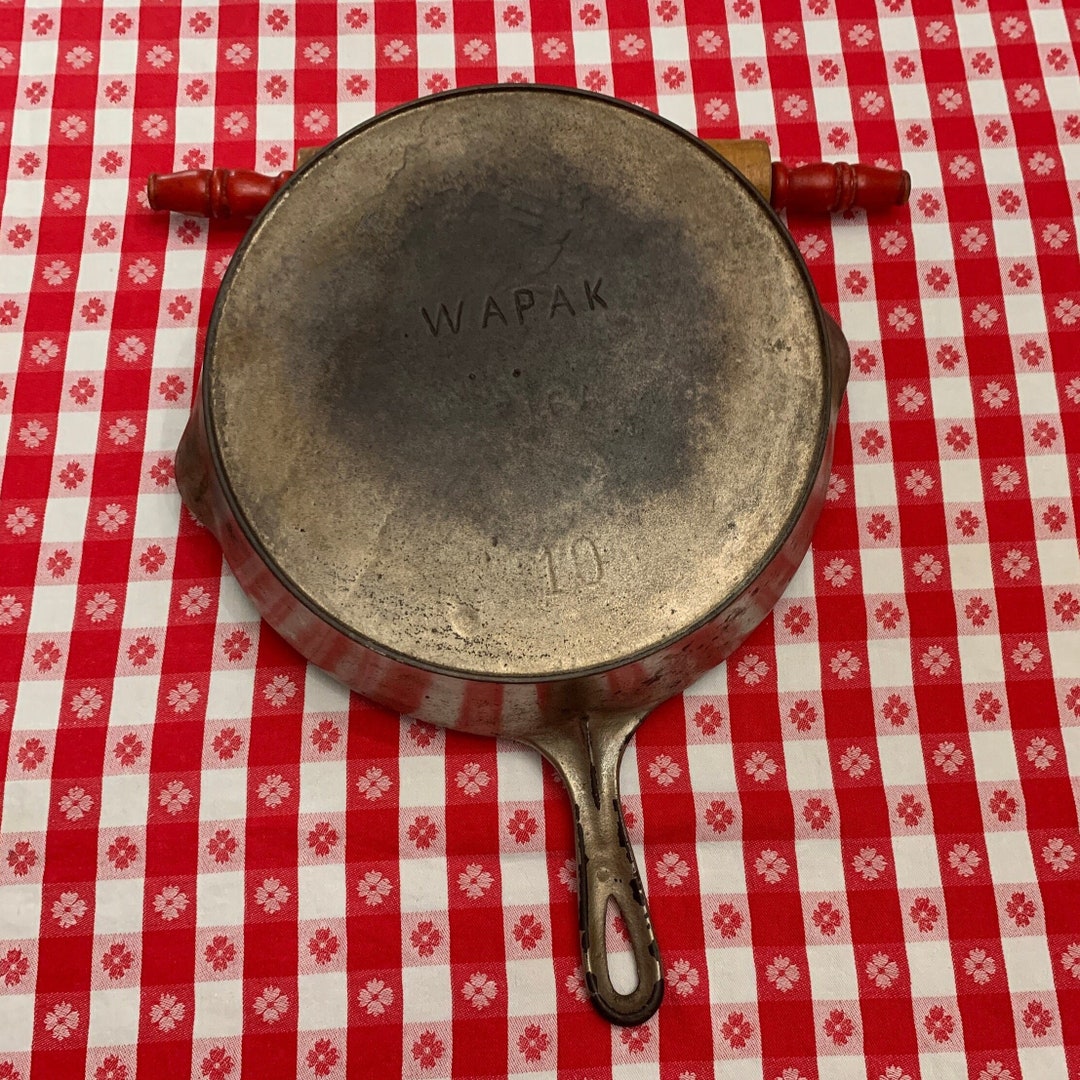 Antique WAPAK No 10 Block Logo Cast Iron Skillet W Heat Ring, 10 Nickel ...