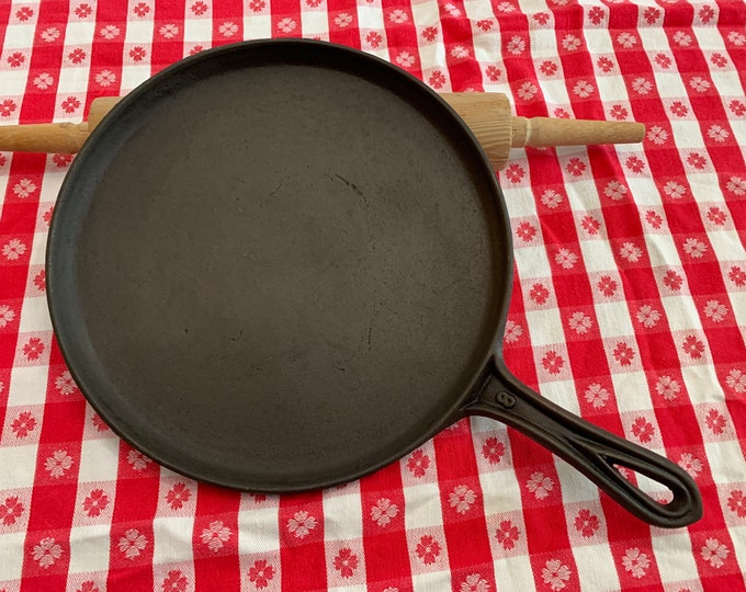 Antique Cast Iron Griddle W Gate Mark, Raised Number 8, Heat Ring, 10 ...
