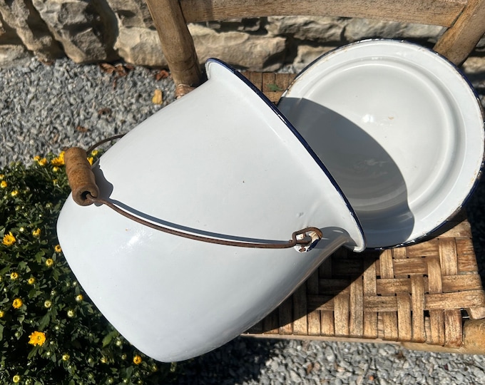 Vintage White Enamelware Chamber Pot W Lid, Dark Blue Trim, Wire Bail ...