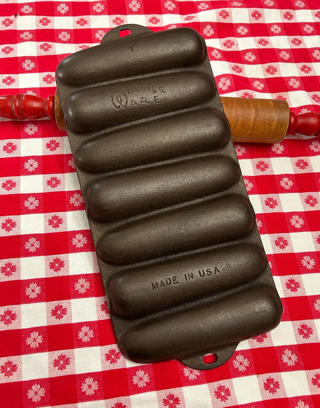 Vintage Wagner Ware Cast Iron Corn Stick Pan, Cornbread 7 Cornsticks ...