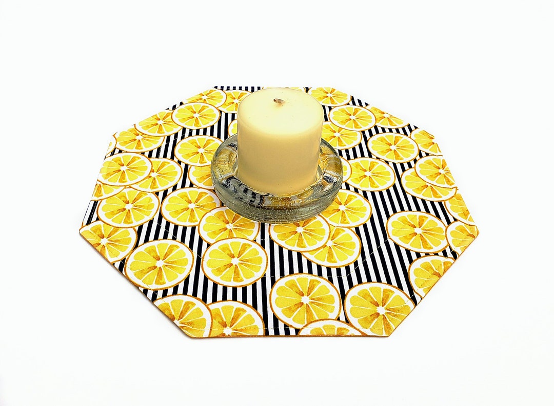 Tossed Lemons Table Topper: Quilted Octagon Table Mat With Sliced ...