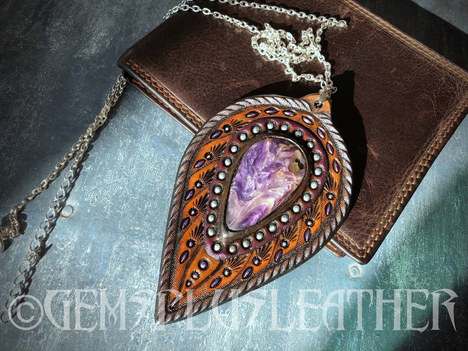 Tooled leather jewellery set with charoite cabochons & silver | Etsy