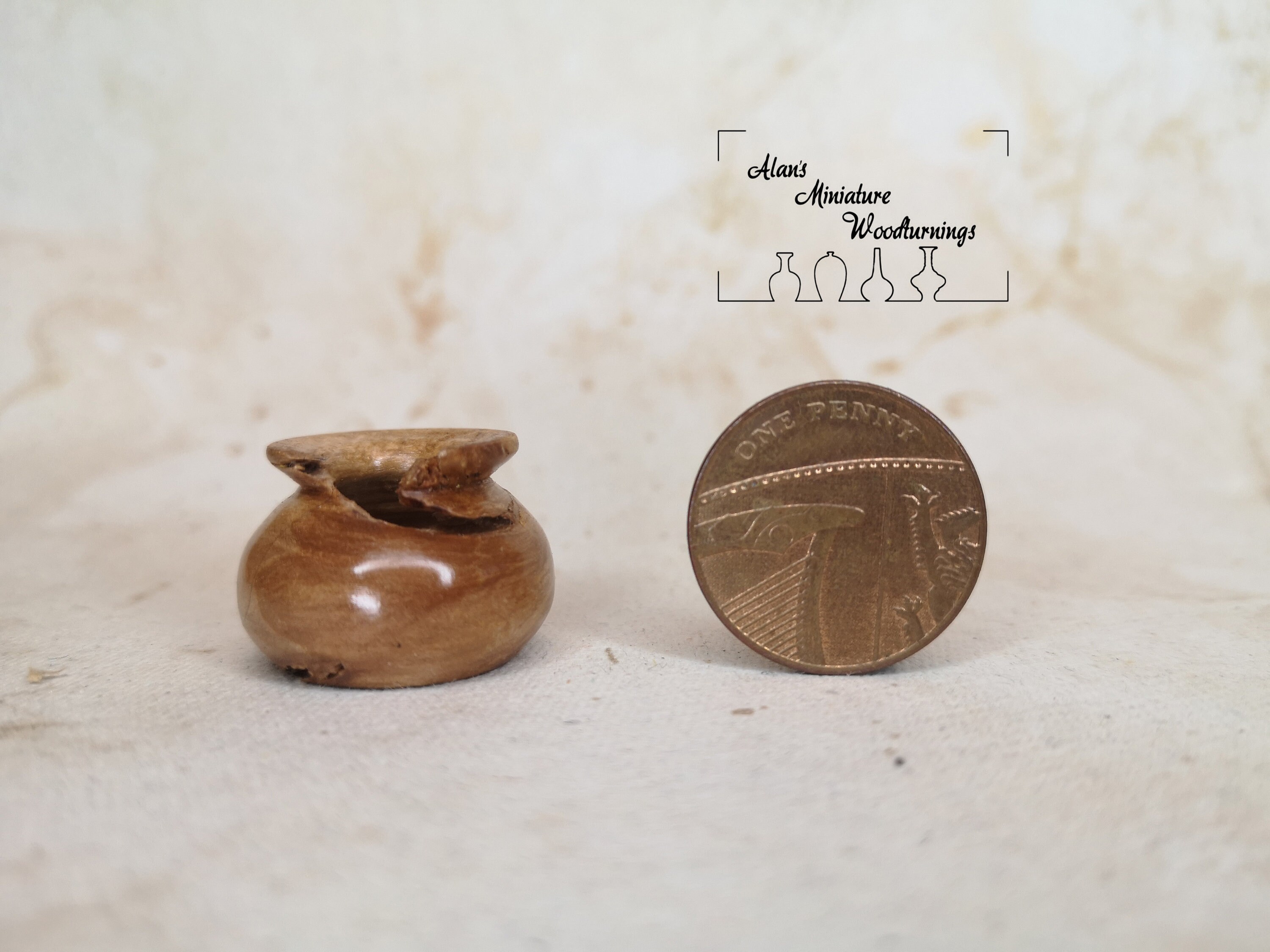 Miniature Dolls House 1:12 Wood Turned Willow Burr Vase OOAK Art ...