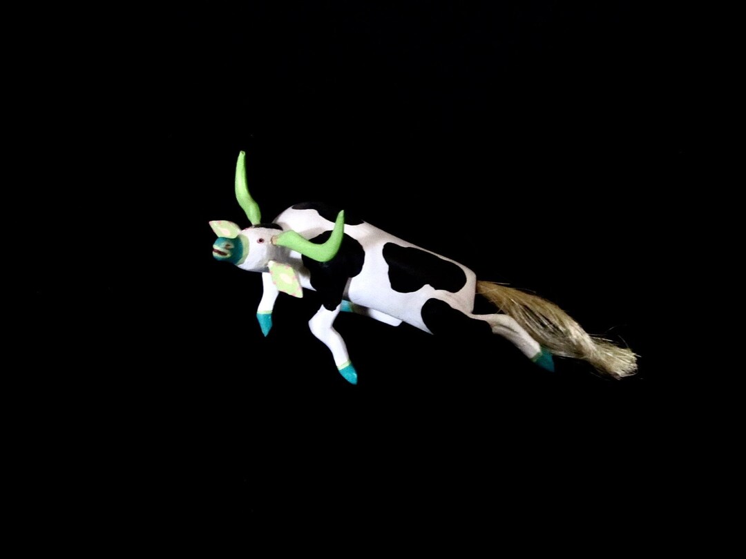 Vintage Antonio Aragon Crawling Cow - Etsy