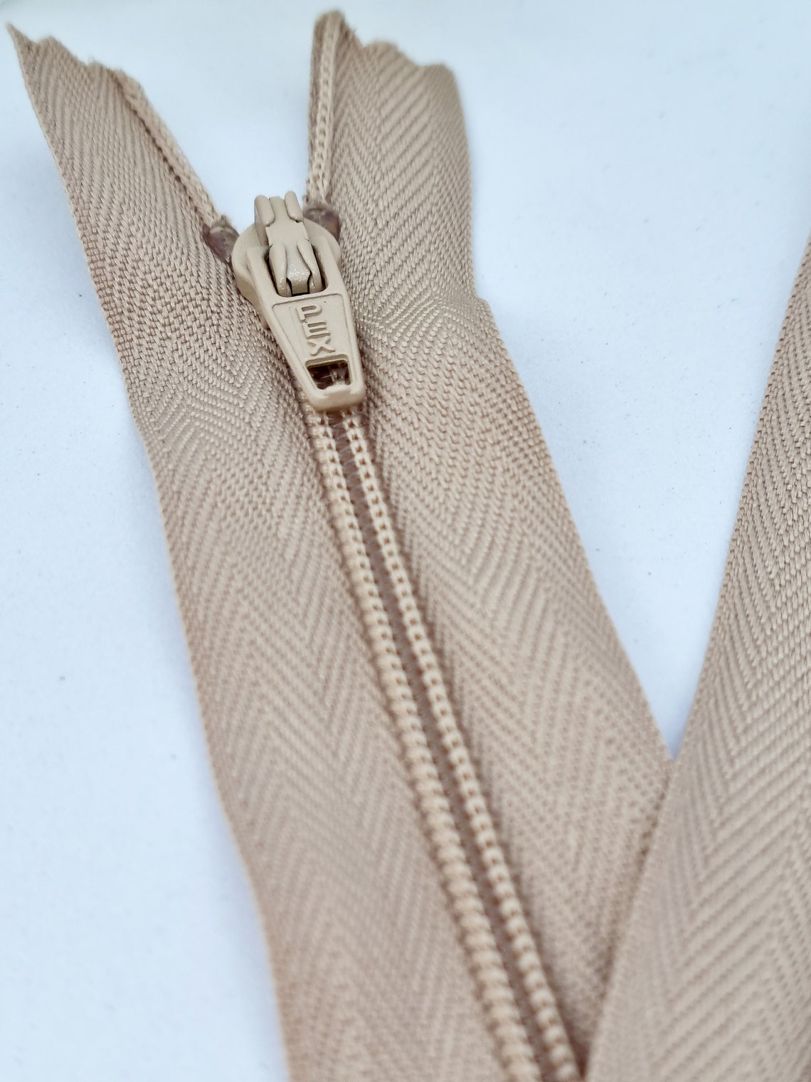 22 Inch 56 Cm Beige Zip Zipper Closed End PEX - Etsy UK