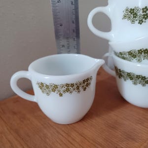 Pyrex Crazy Daisy Pattern. Set of Creamer With 3 Cups. Vintage Pyrex. - Etsy
