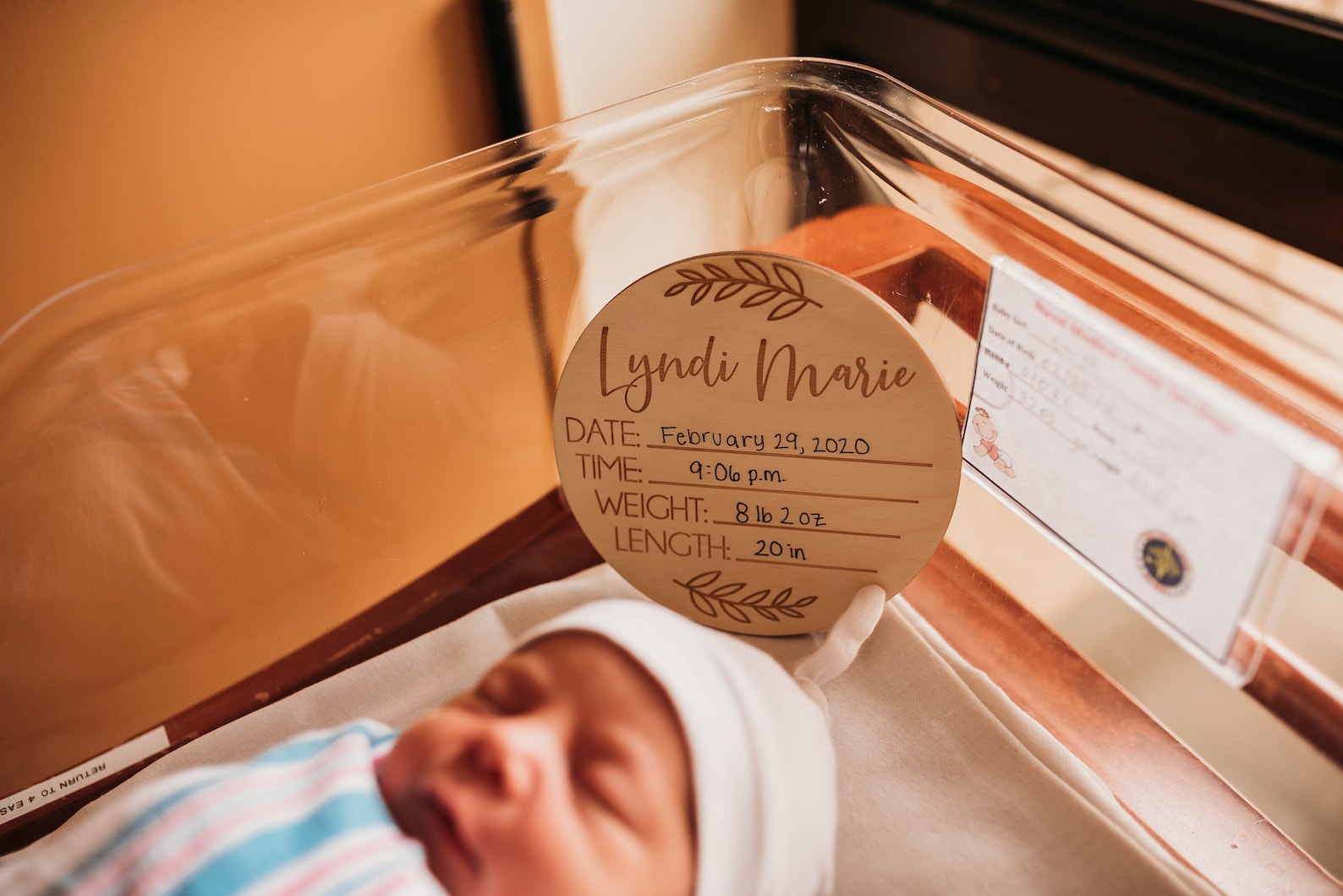 Engraved Baby Name Sign Newborn Birth Stats Sign Round - Etsy