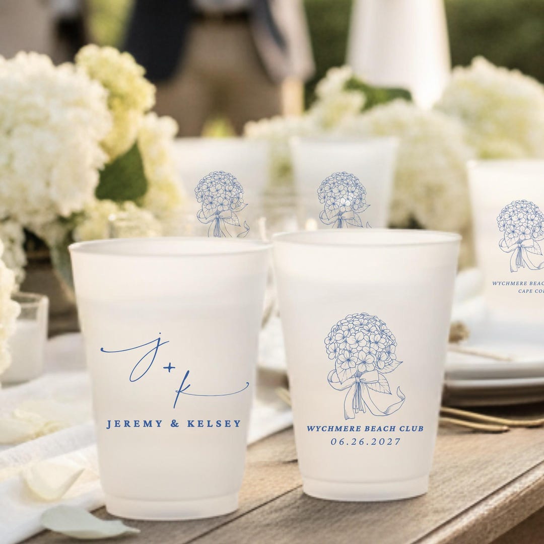 Personalized Wedding Cups Custom Frosted Plastic Cups Monogram Initial ...