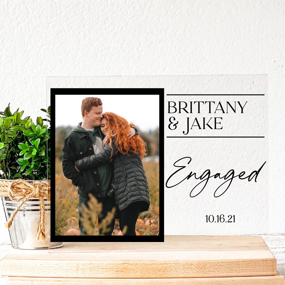 Personalized Custom Engagement Photo Frame for Bride to Be Fiance Gift ...