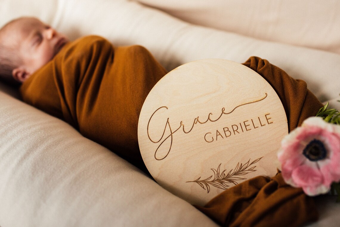 Newborn Announcement Sign Custom Name Sign Baby Shower Gift - Etsy