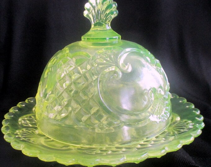 Vintage Yellow Vaseline Uranium Glass Croesus Round Butter Dish ...