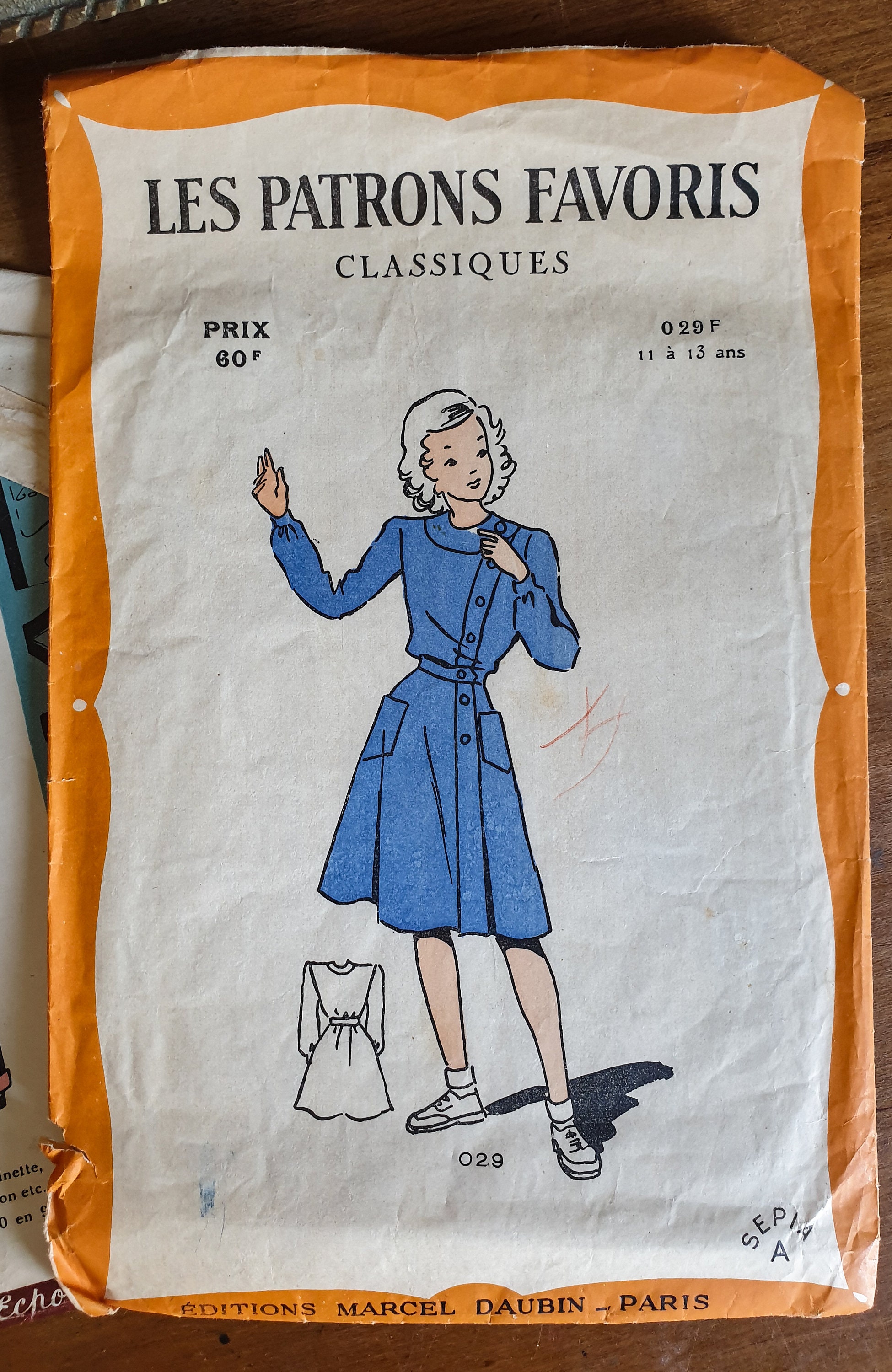 Set of 4 Vintage French Sewing Patterns - Etsy