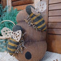 Primitive Bee - Etsy