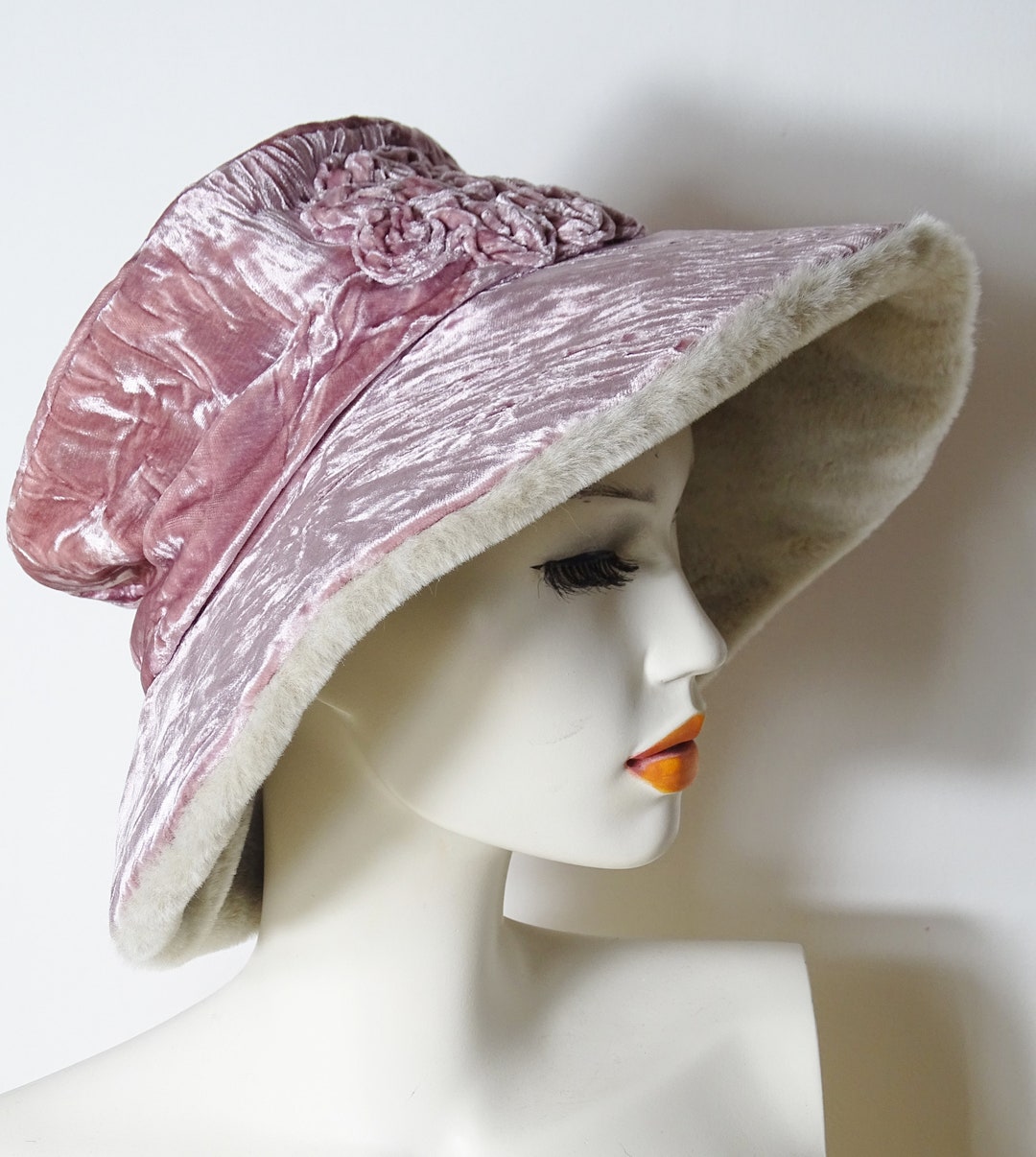 70s Plush Dusty Pink Crushed Velvet Bucket Hat Wide Faux Fur Brim - Etsy
