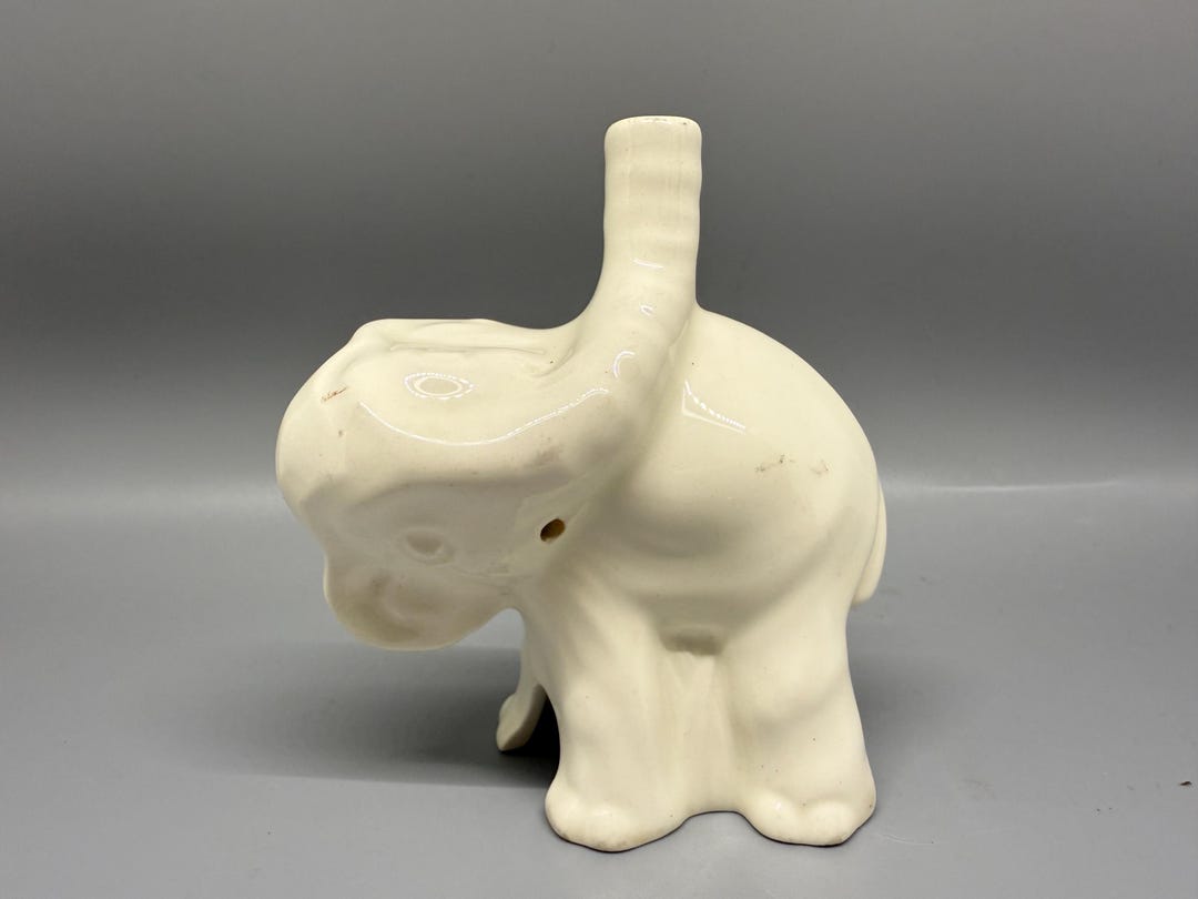 Nutbrown English Elephant Pie Funnel - Etsy