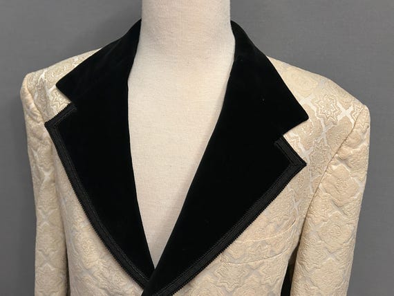 1970s Ivory + White Brocade and Black Velvet Lapel Tu… - Gem