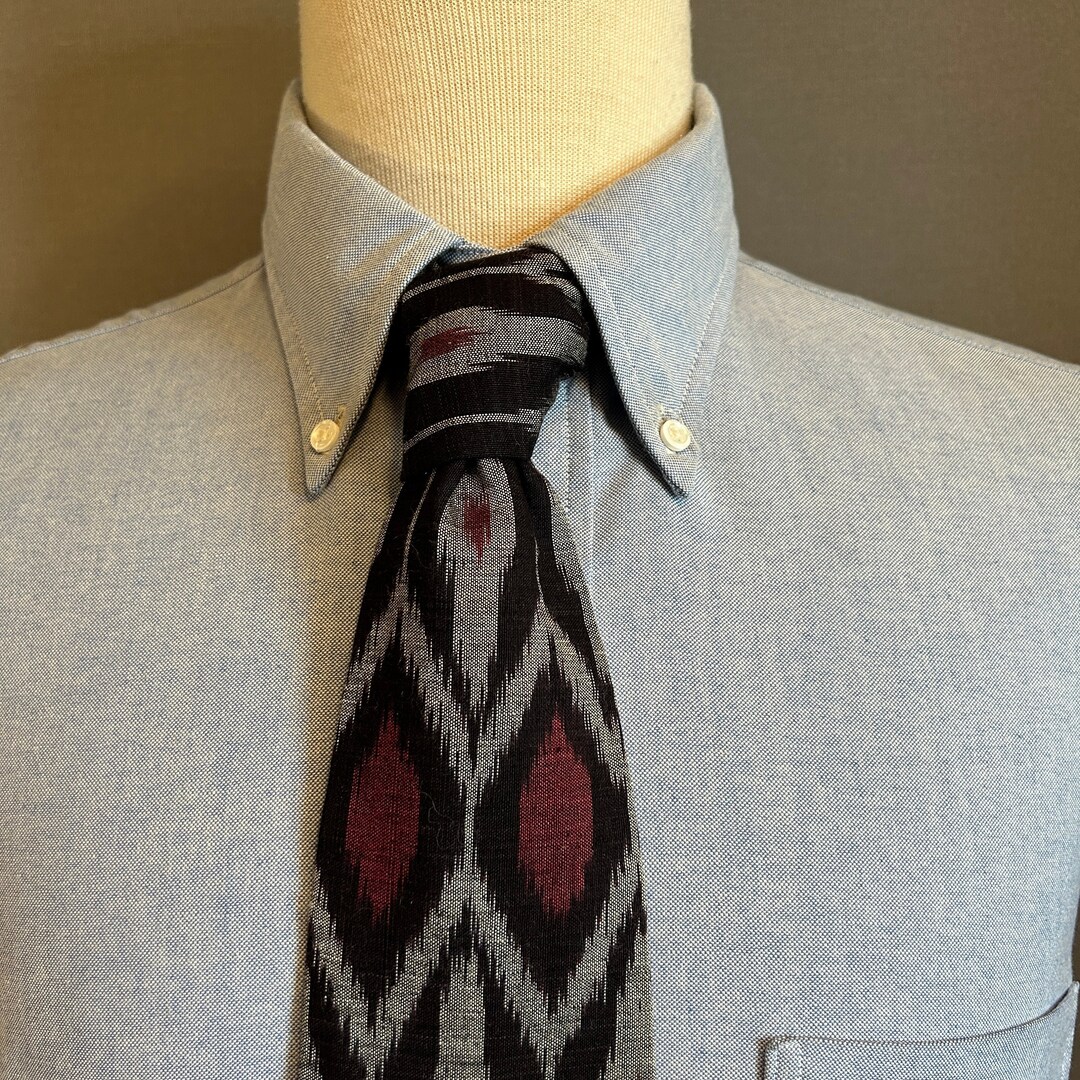 1980s Black/burgundy/gray Ikat Pattern Men's Cotton Wide Tie by Pier ...