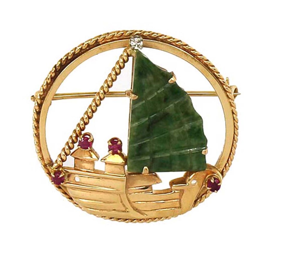 10530 - Diamond Jade & Ruby 14k Yellow Gold Sailboat Round Brooch/pin ...