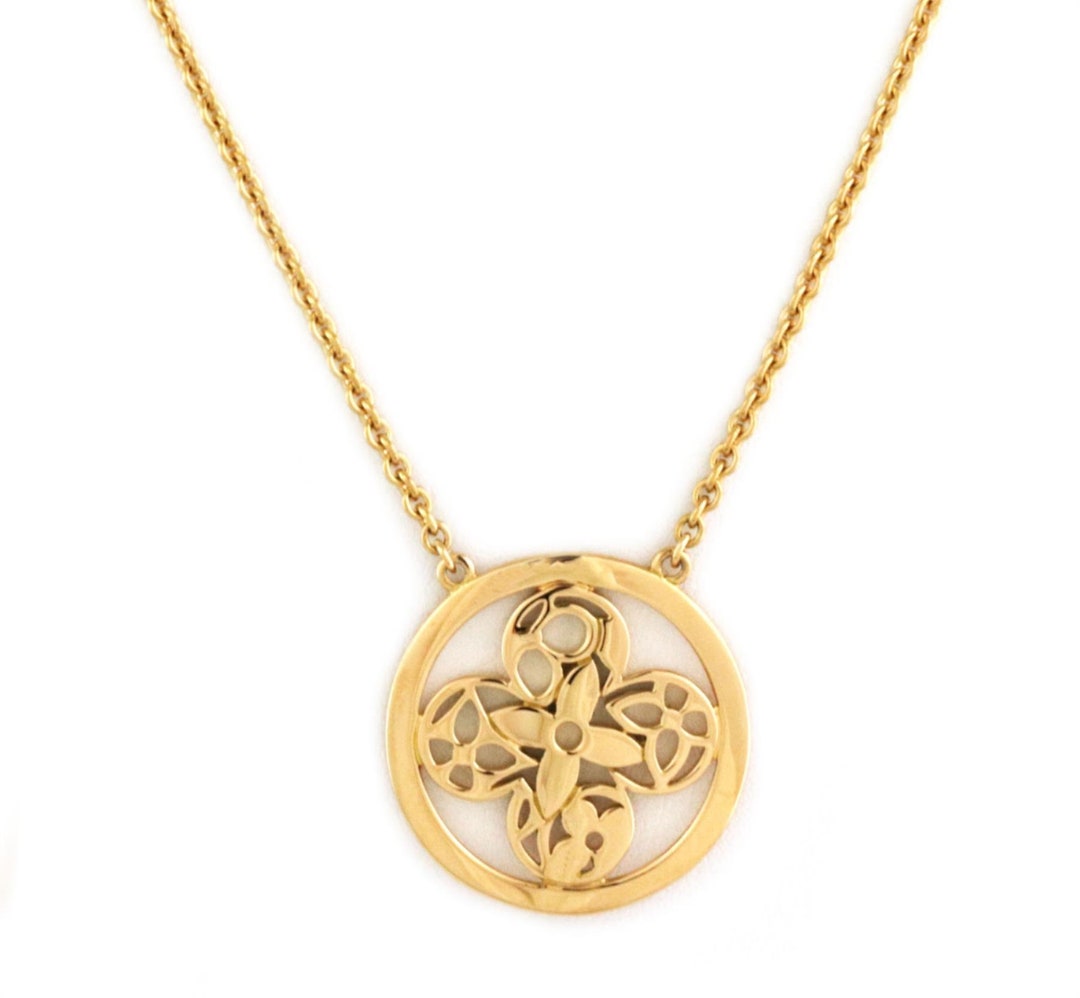 24957 - Louis Vuitton Resille Monogram Floral Round 18k Yellow Gold ...